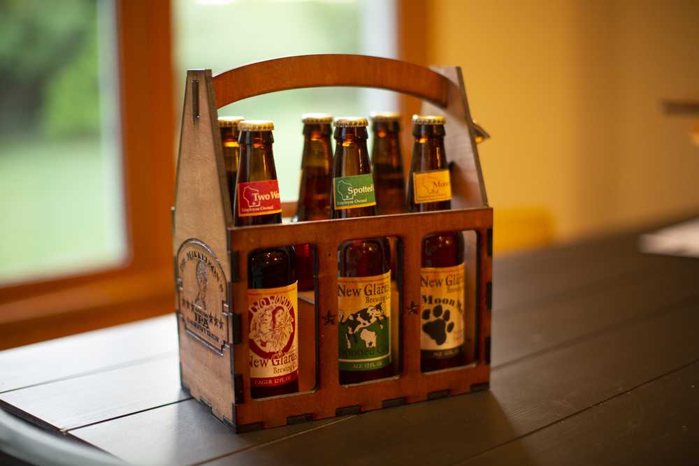 "Beverage" Caddy - First Tabbed Box Project | Glowforge