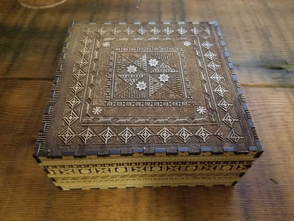 Fiji box | Glowforge